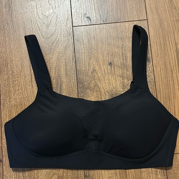 lululemon athletica | Intimates & Sleepwear | Lululemon Run Times Bra ...